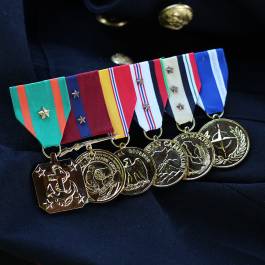 Medal Rack Builder - Custom Military Medals Racks - Mini & Full-Size